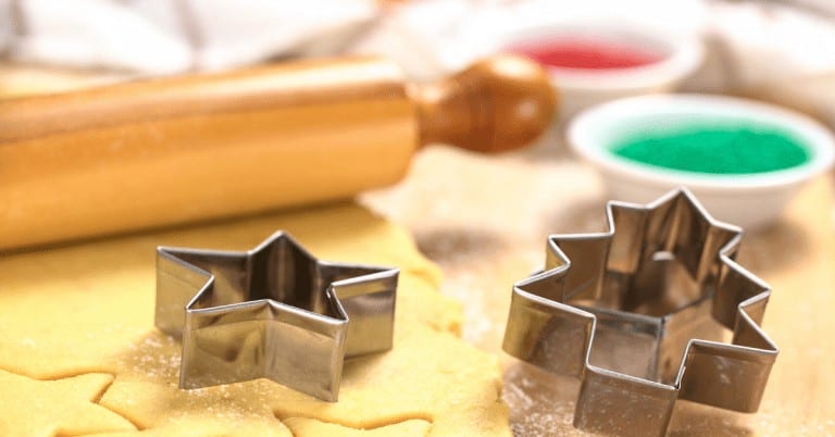 12 Best & Exciting Christmas Activities For Kids - Open for Christmas