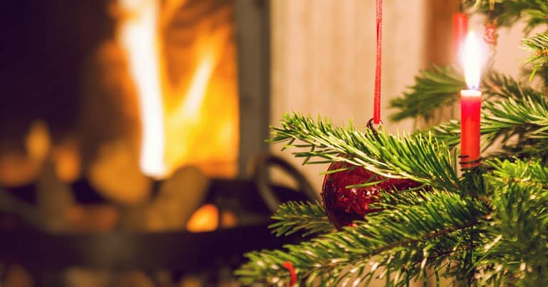 Ultimate Guide to Victorian Christmas Decorations - Open for Christmas